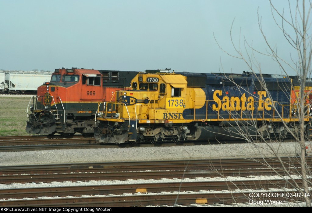 BNSF Trains